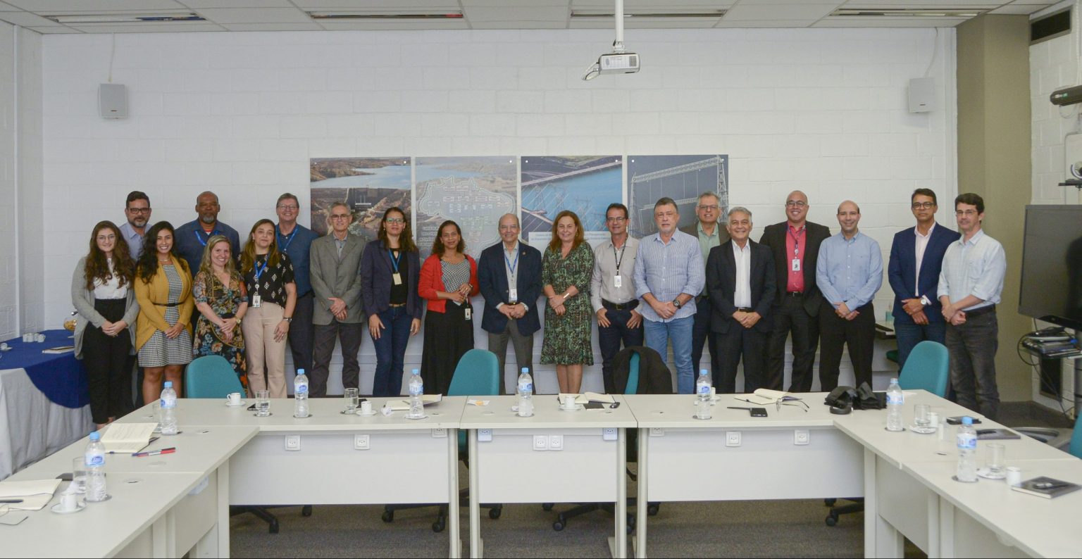 Cepel recebe representantes da ENBPar e da Eletrobras - CEPEL